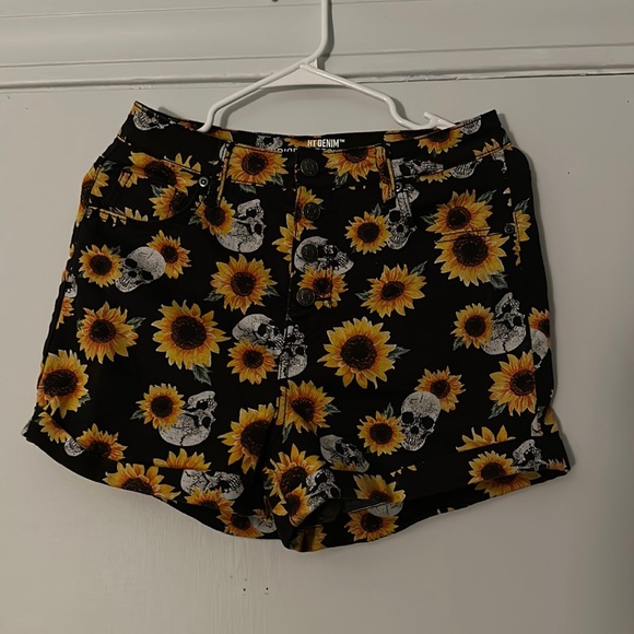 Hot Topic | Shorts | Sunflower Skeleton Denim Shorts | Poshmark